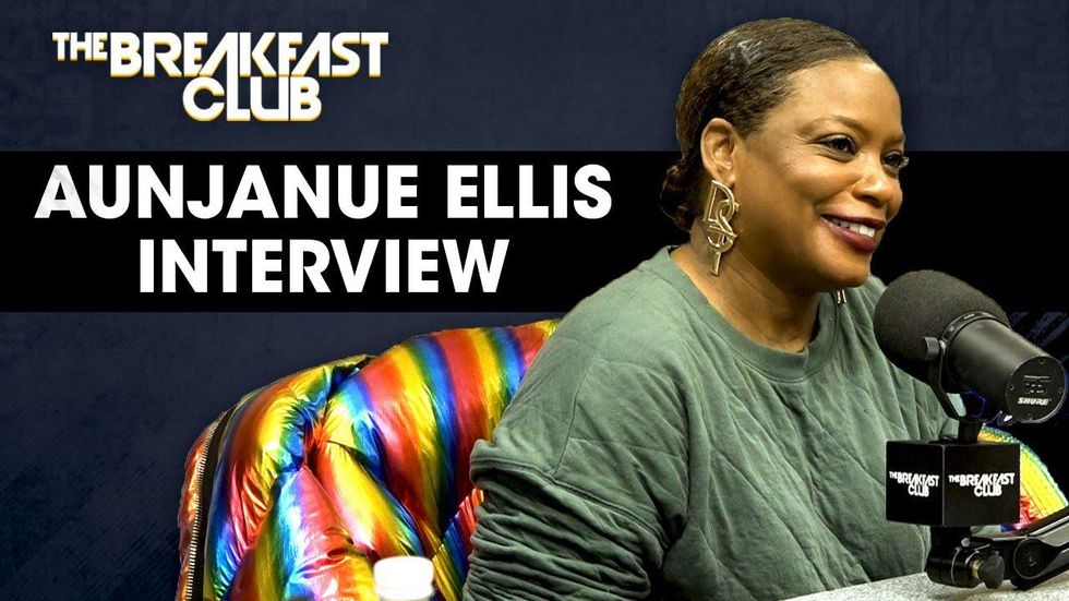 Aunjanue Ellis Talks "King Richard", Working With Will Smith, Black ...